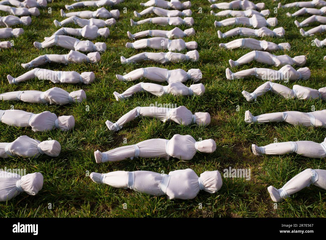 Shrouds of the Somme artwork commemorating the 72,396 British ...