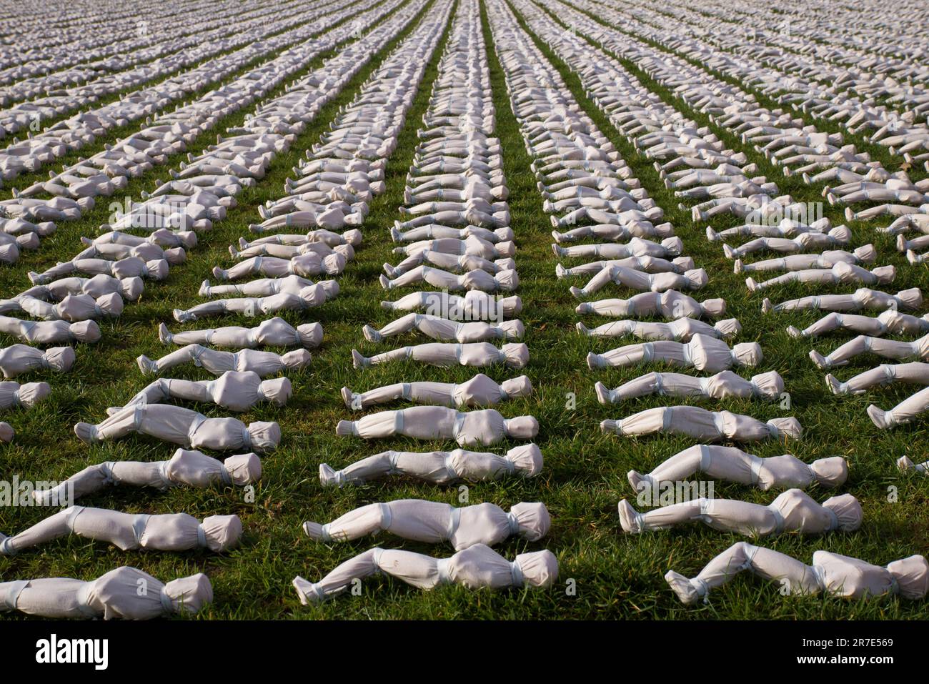 Shrouds of the Somme artwork commemorating the 72,396 British ...