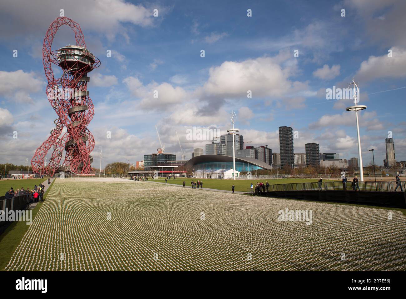 Shrouds of the Somme artwork commemorating the 72,396 British ...