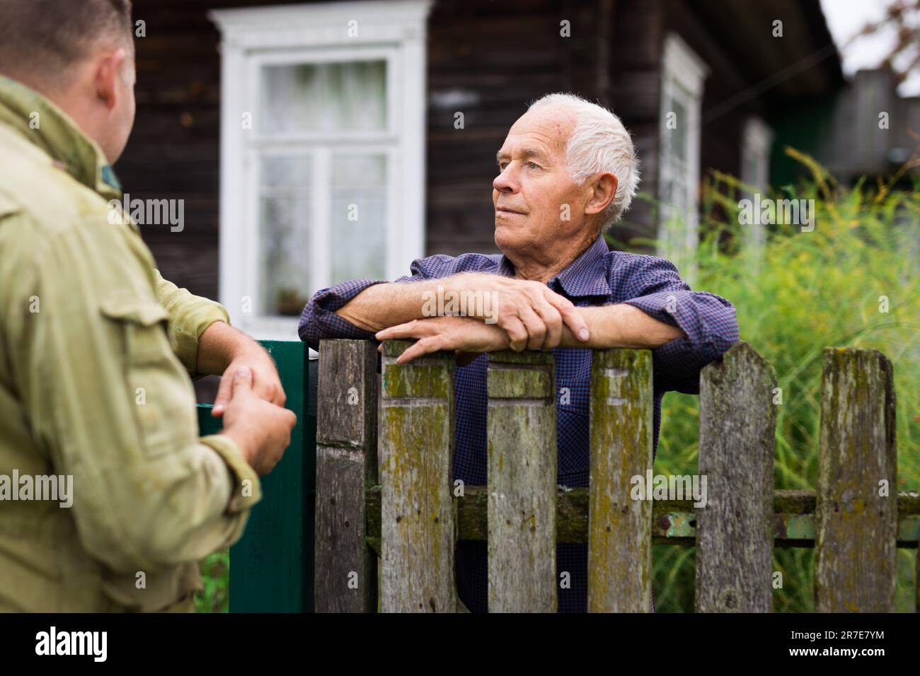 Border neighbors hi-res stock photography and images - Alamy