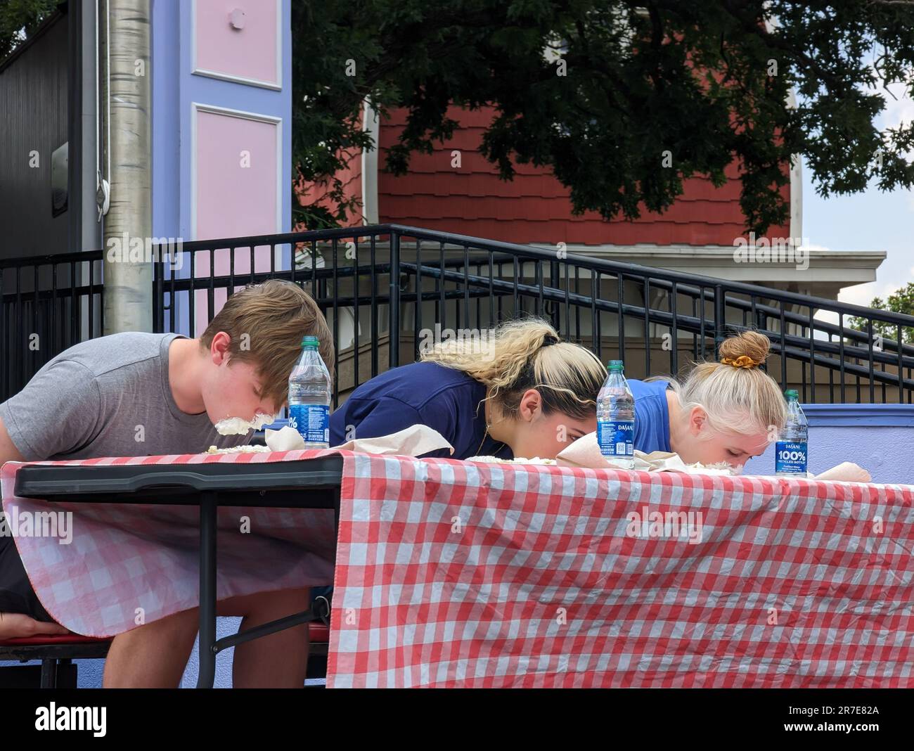 Dallas, Texas, USA. 1 June 2023. People take part in a pie eating ...