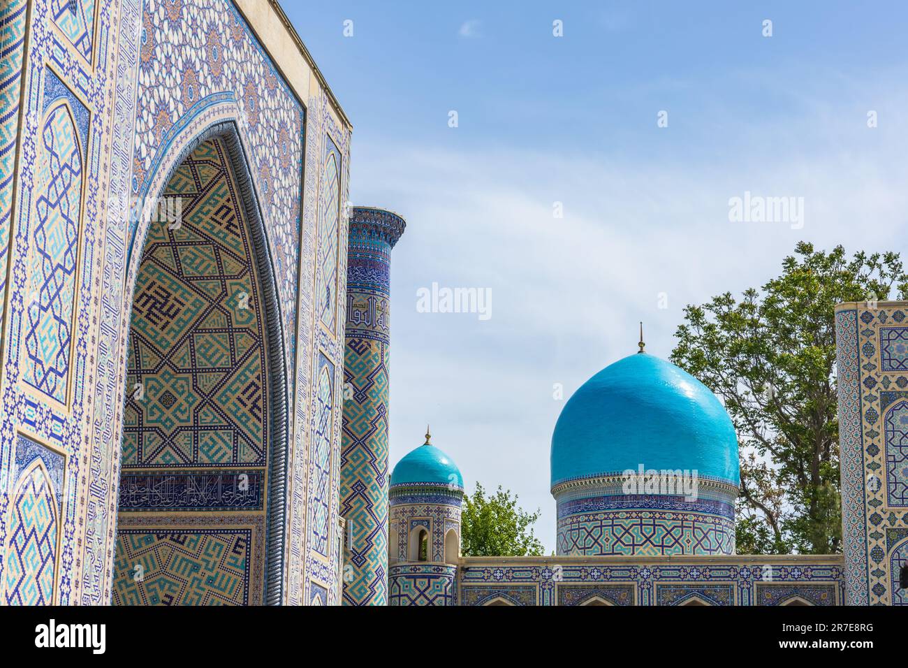 Old architecture design of the ancient eastern city of Samarkand in ...