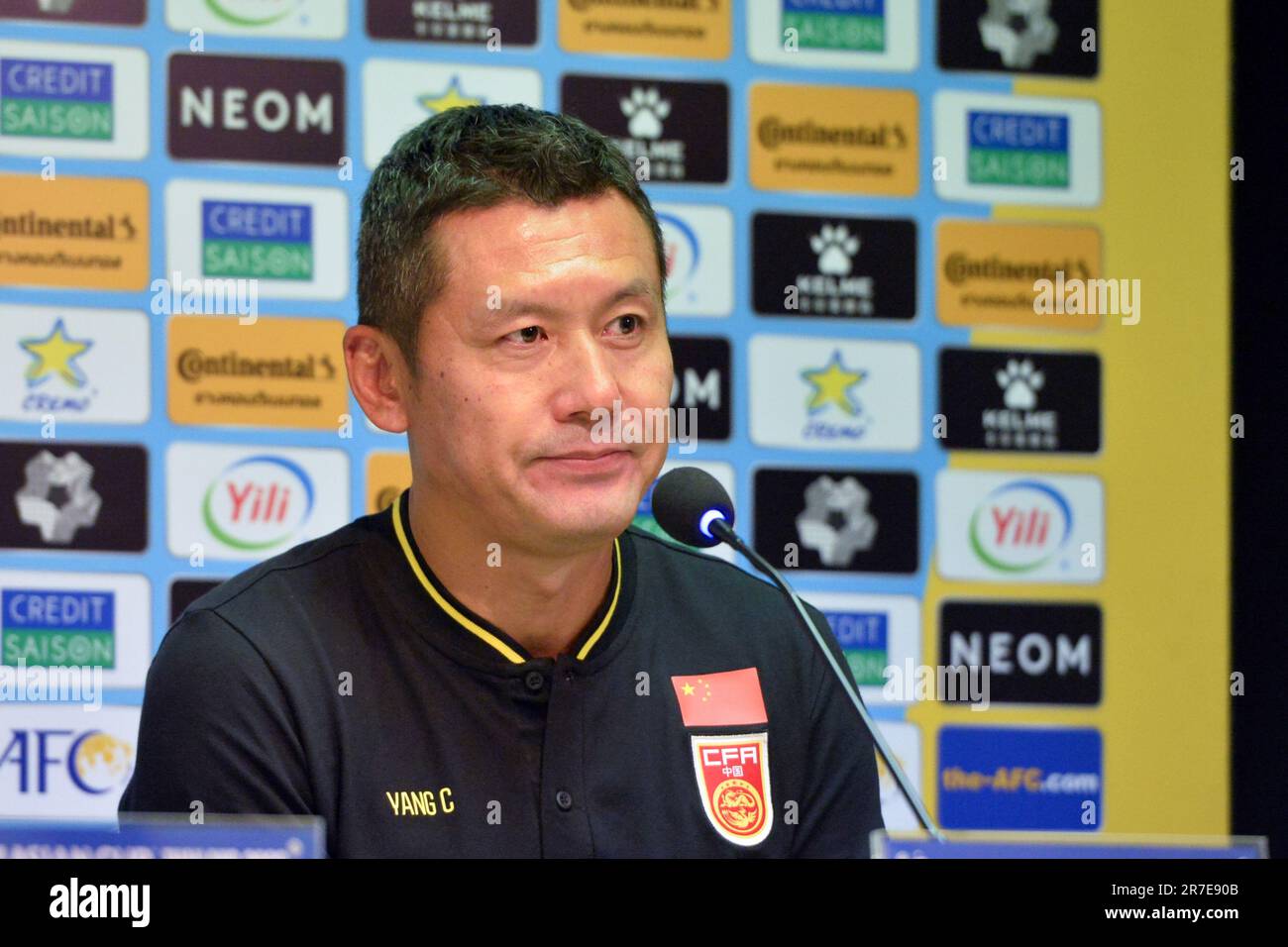 Chonburi, Thailand. 15th June, 2023. Chinese U17 national team head ...