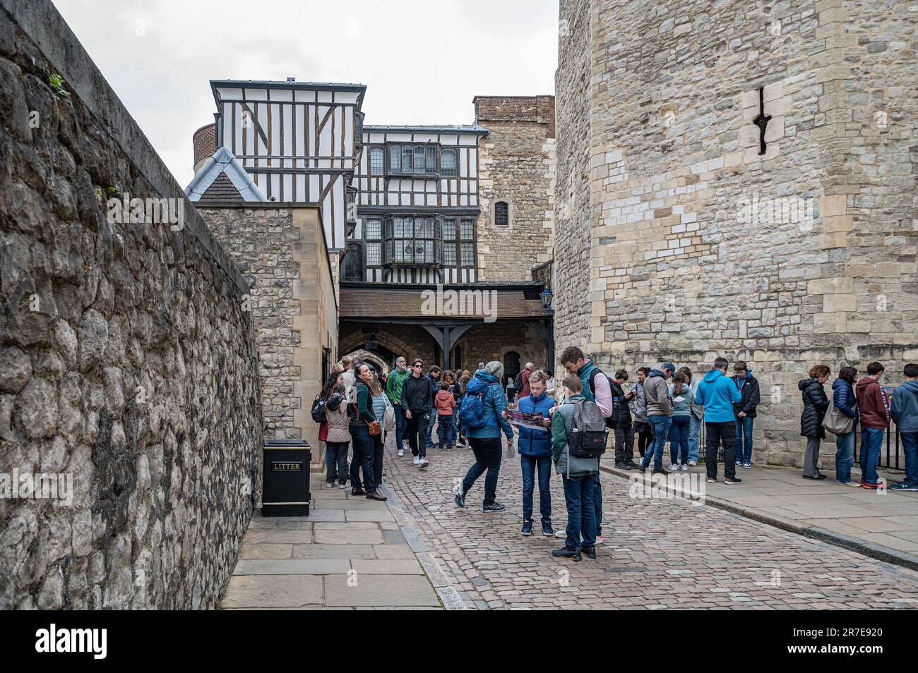 Tower of london tudor hi-res stock photography and images - Alamy