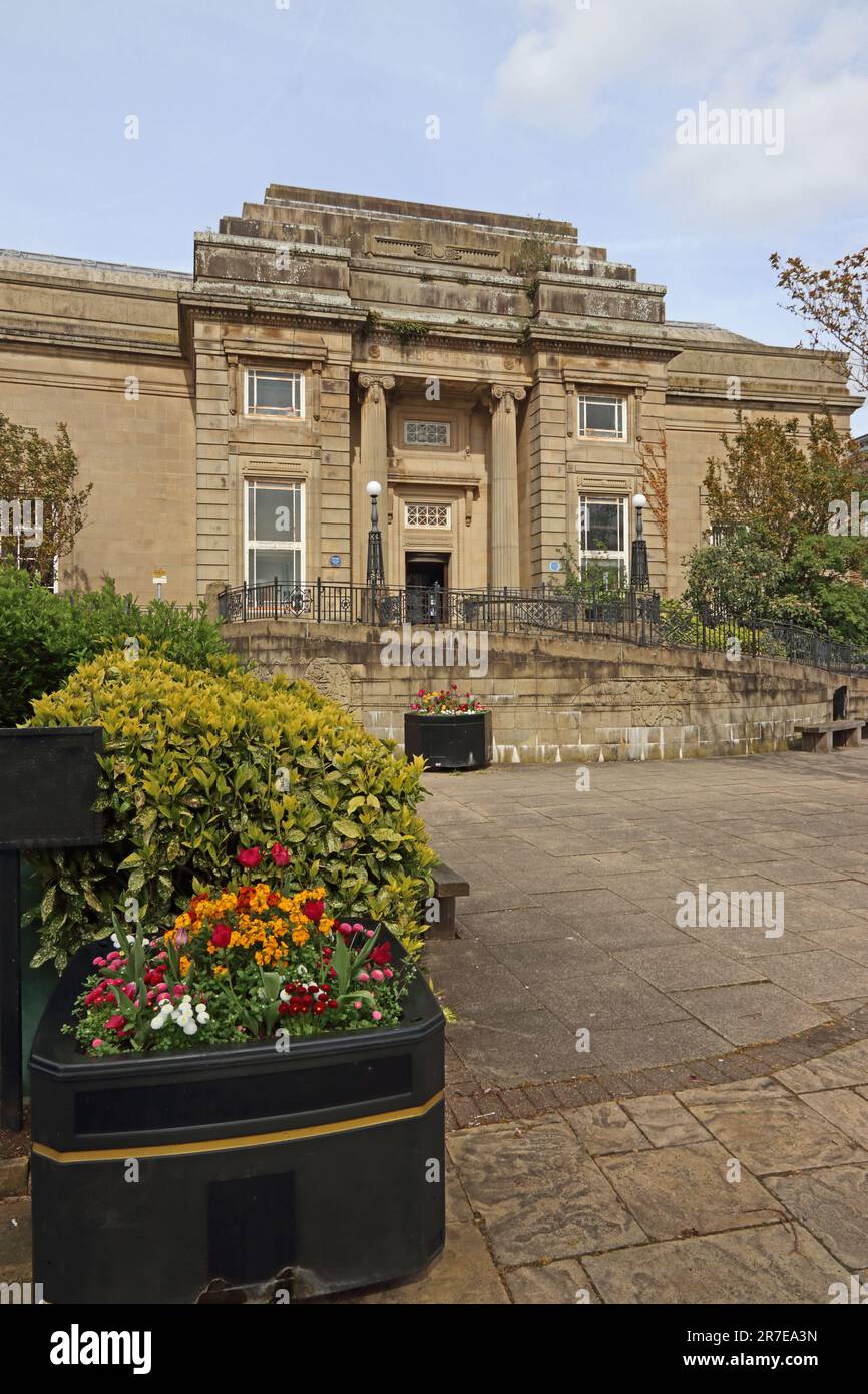 Burnley Central Library, Burnley Stock Photo - Alamy