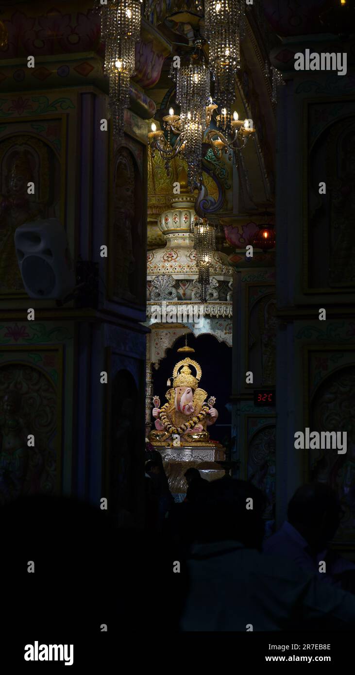 Hindu deity worship hi-res stock photography and images - Alamy