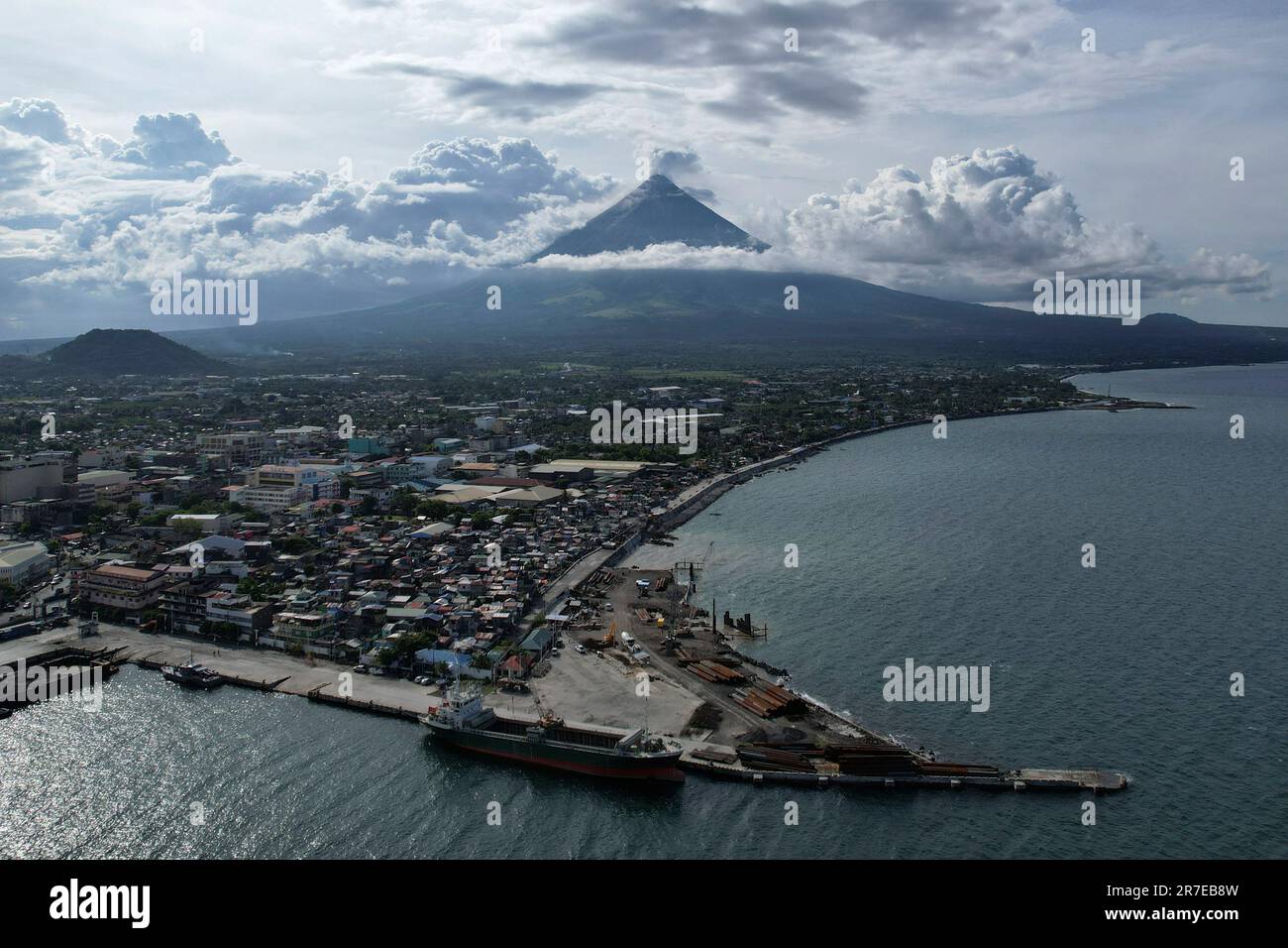 Mayon volcano continues to spew hot emissions as seen from Legazpi city ...