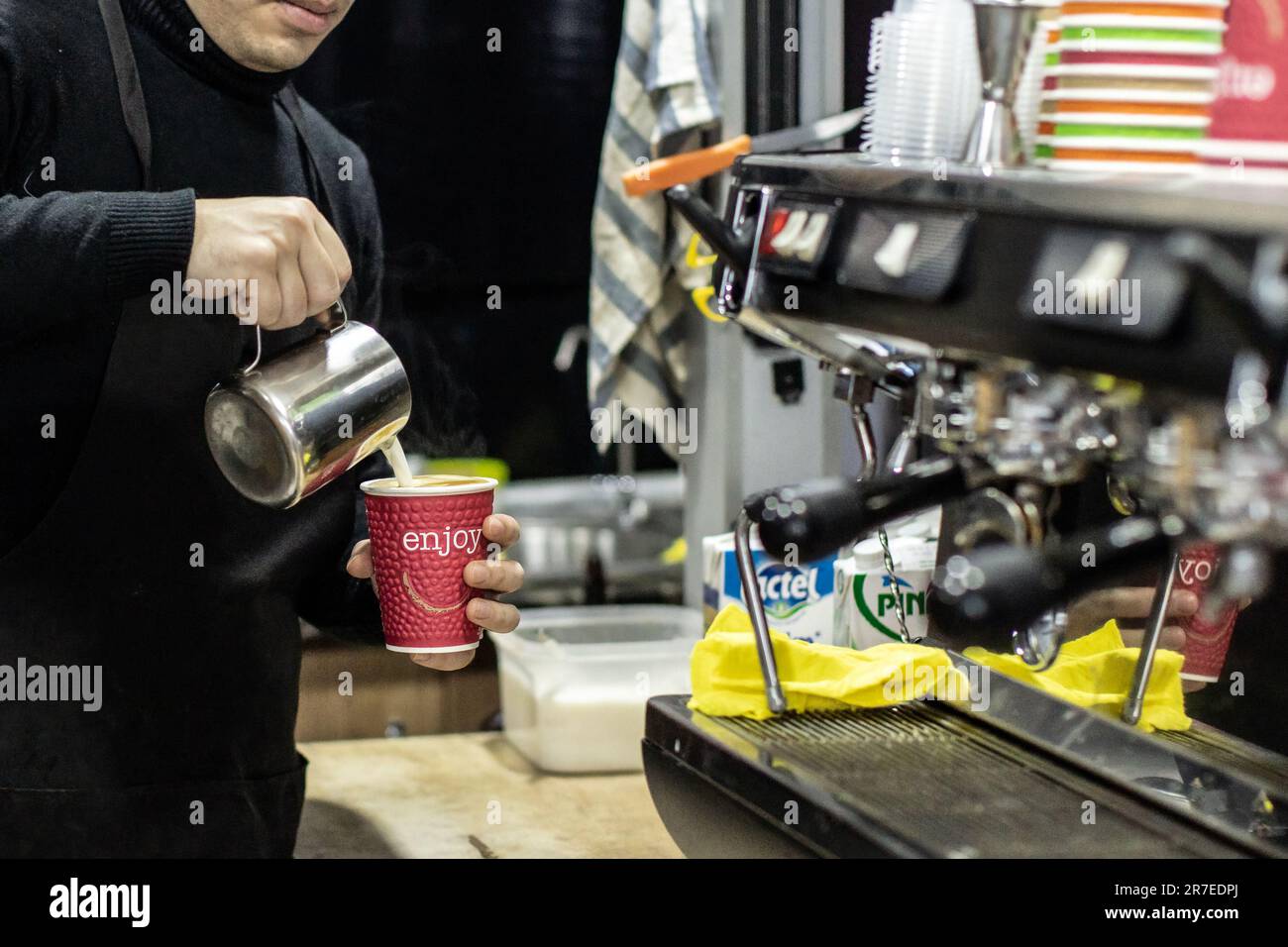 The theme of creating coffee brewing in a coffeeshop Stock Photo - Alamy
