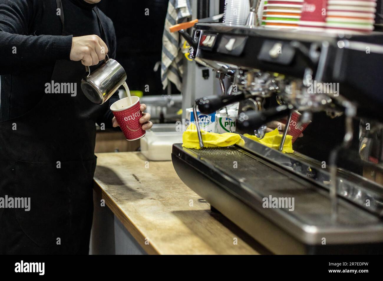 The theme of creating coffee brewing in a coffeeshop Stock Photo - Alamy