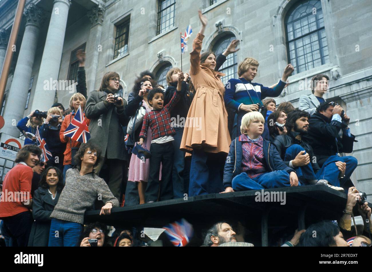 Queen Elizabeth II Silver Jubilee celebration 1977. Crowds of well ...