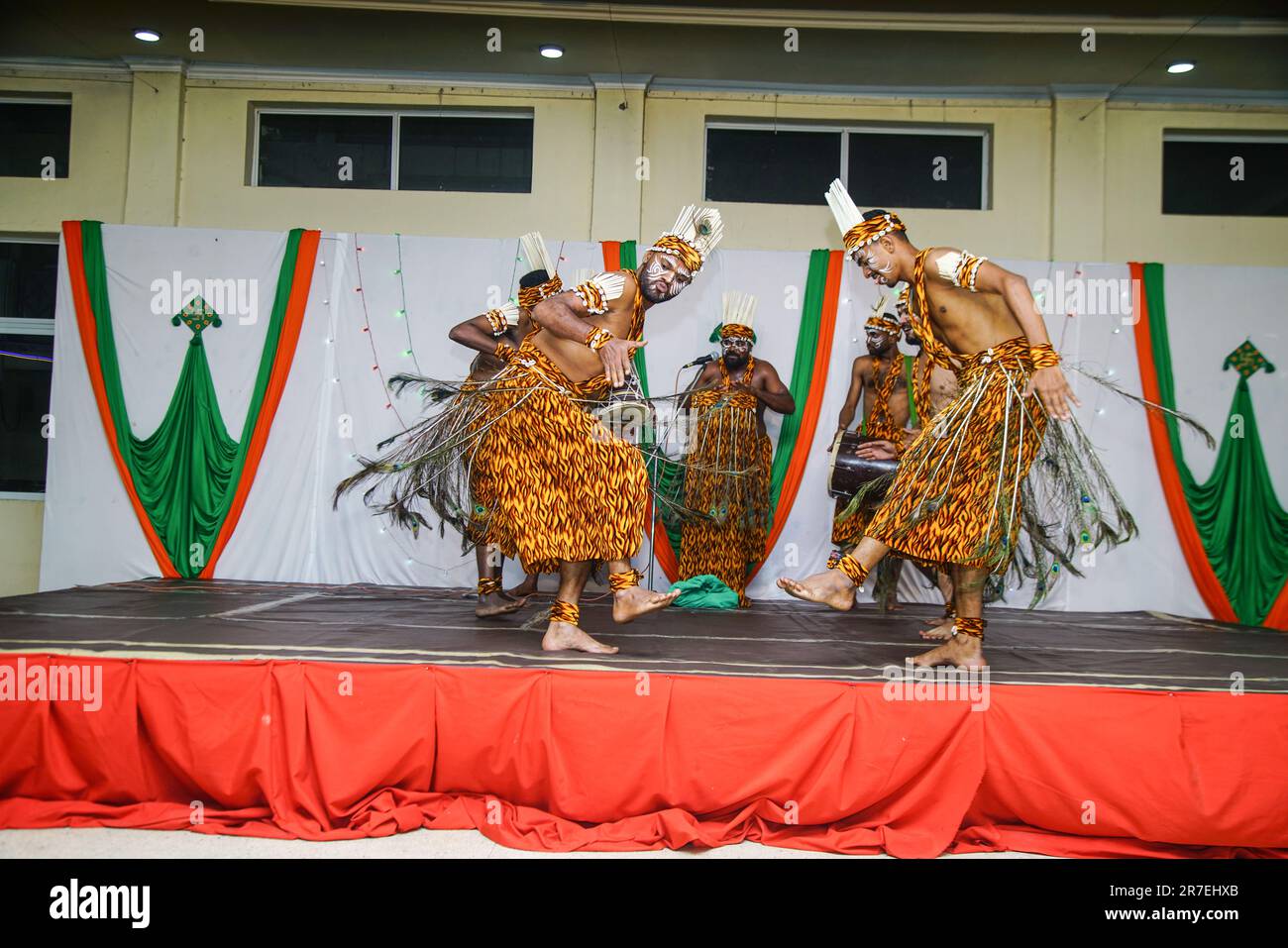 Members of the Sidi Dhamaal Sidi Goma - Saiyad Akbarmiya Gulamali ...