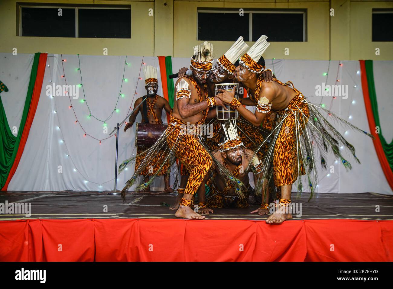 Members of the Sidi Dhamaal Sidi Goma - Saiyad Akbarmiya Gulamali ...