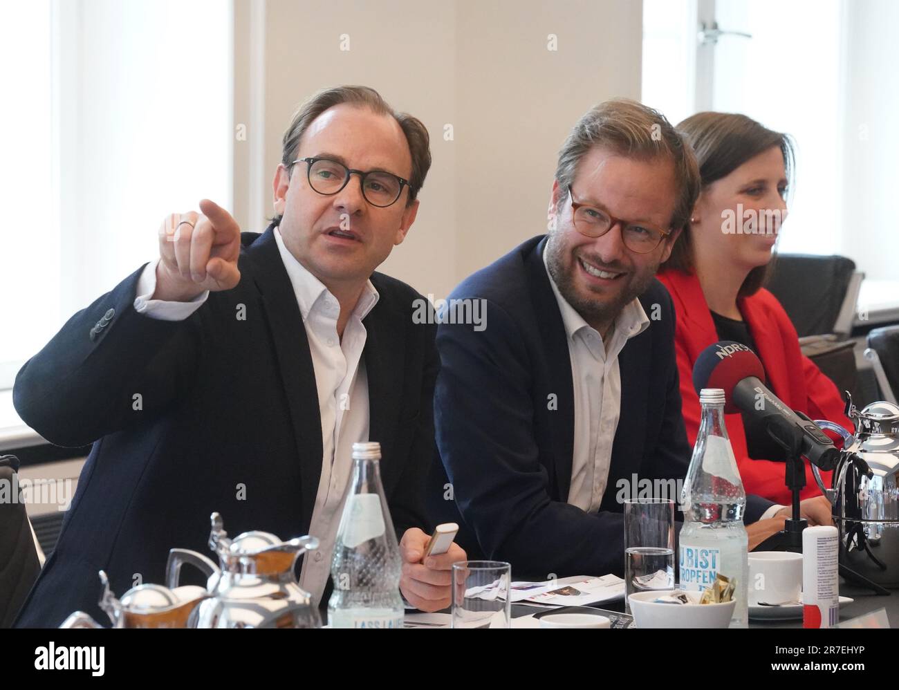 Situatio press hi-res stock photography and images - Alamy
