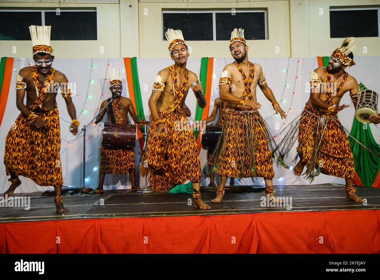 Members of the Sidi Dhamaal Sidi Goma - Saiyad Akbarmiya Gulamali ...