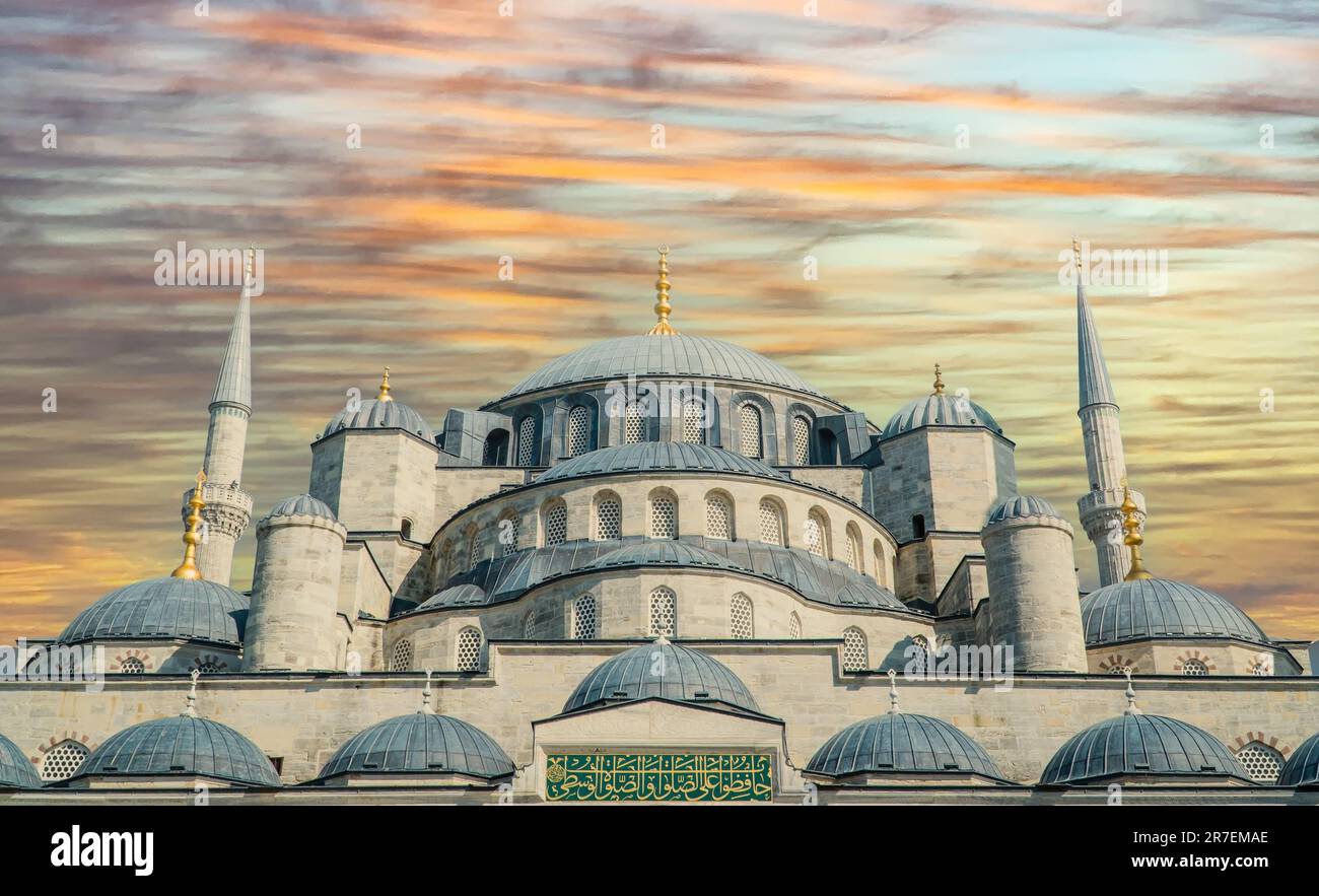 Suleymaniye Mosque in Istanbul Turkey. Famous landmarks in Turkey ...