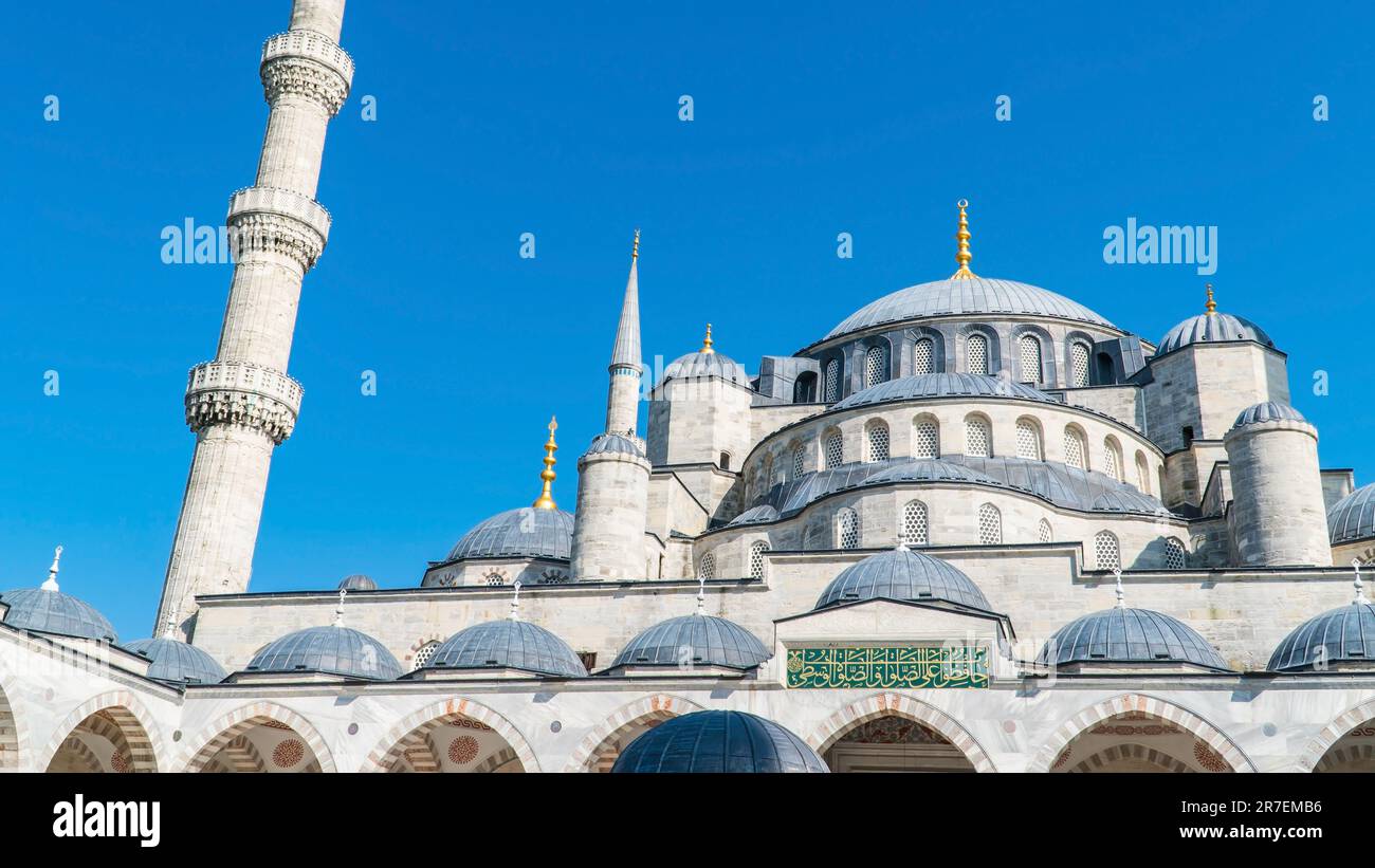 Suleymaniye Mosque in Istanbul Turkey. Famous landmarks in Turkey ...