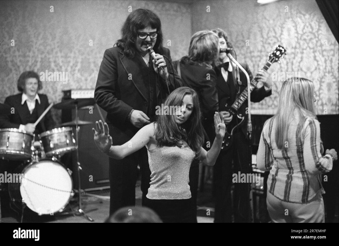 Group men women wear Black and White Stock Photos & Images - Alamy