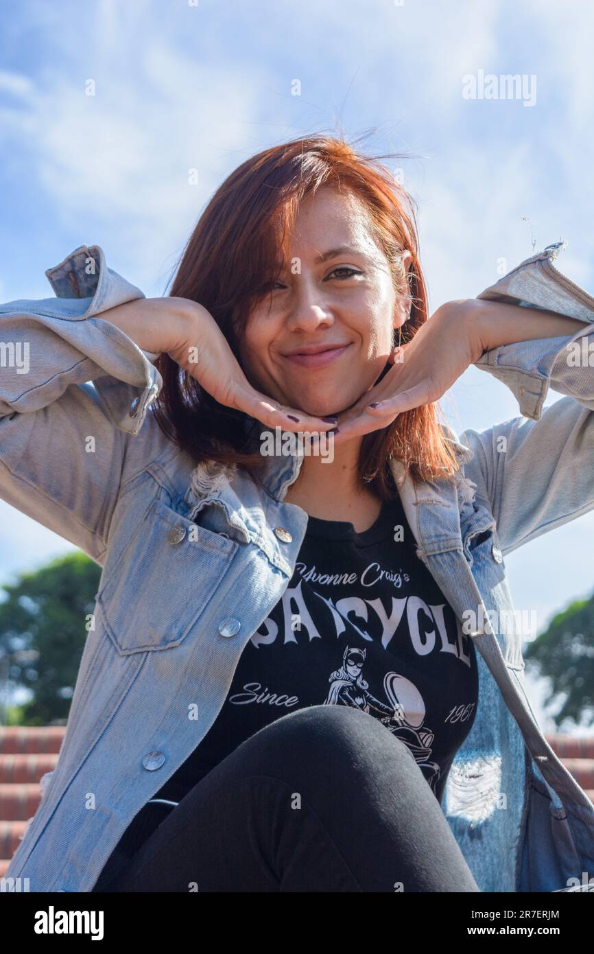 Beautiful colombian girl woman hi-res stock photography and images - Alamy