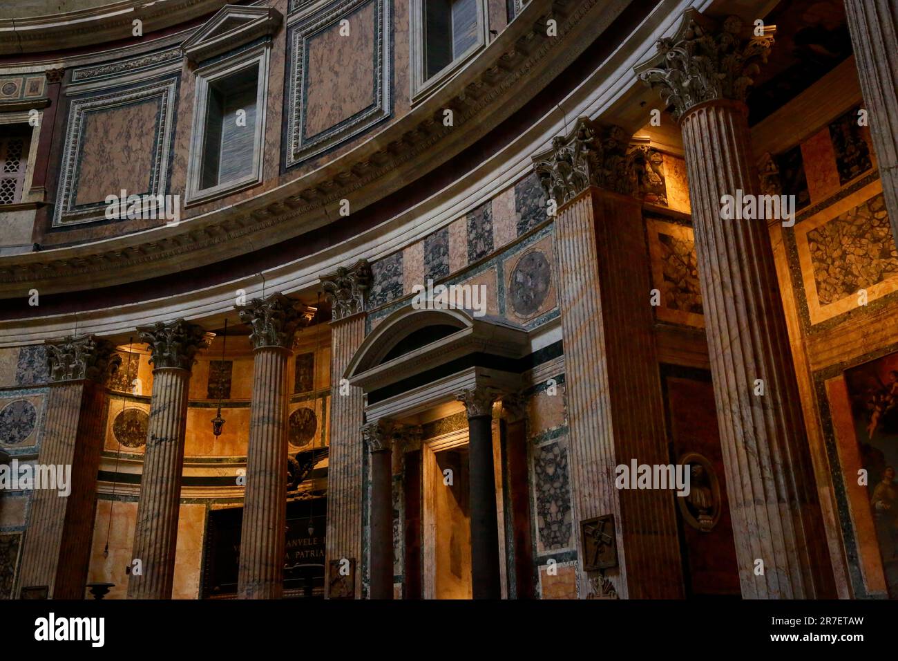 The interior of the Pantheon, in Rome, italy Stock Photo - Alamy