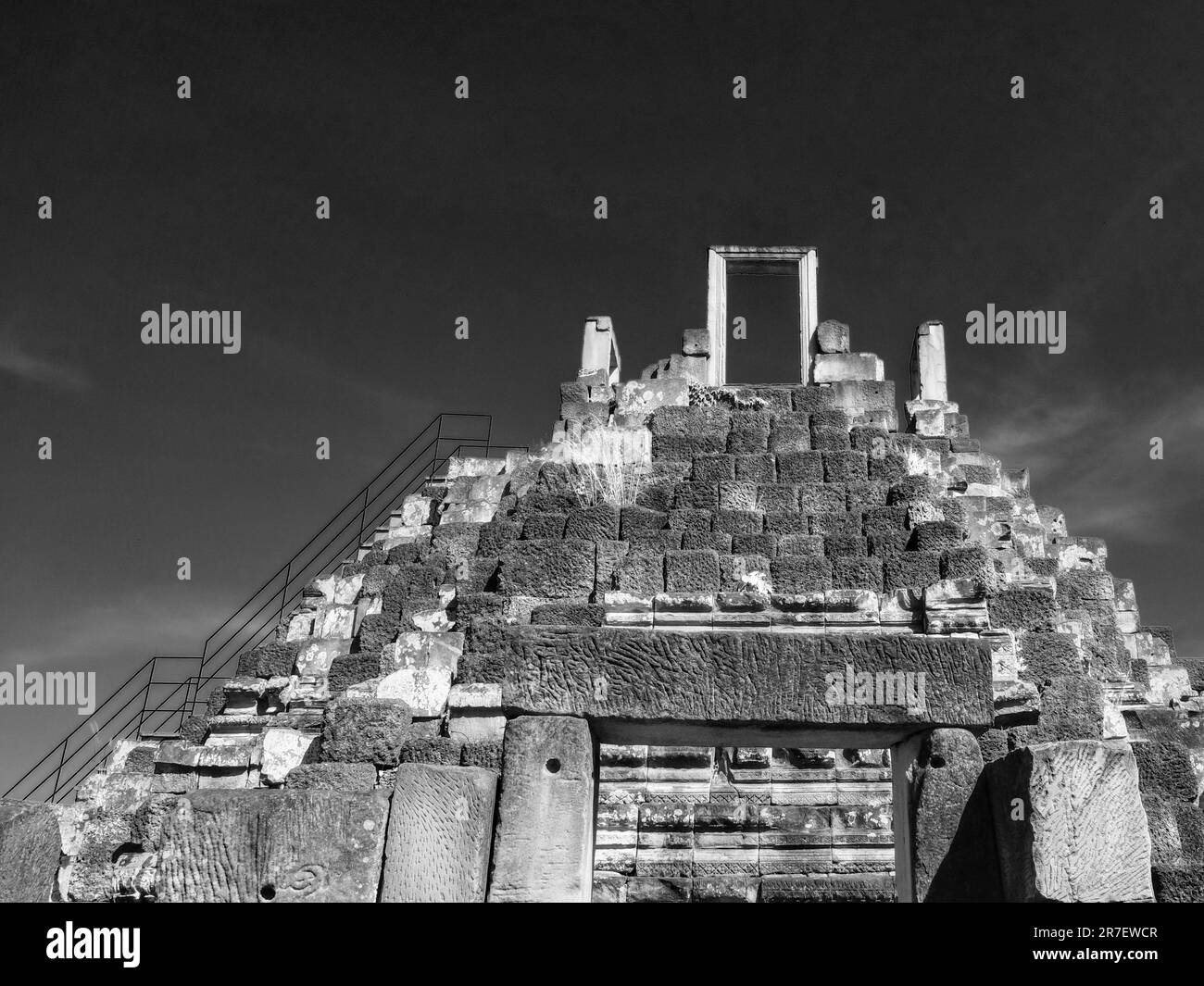 Khmer pyramid Black and White Stock Photos & Images - Alamy