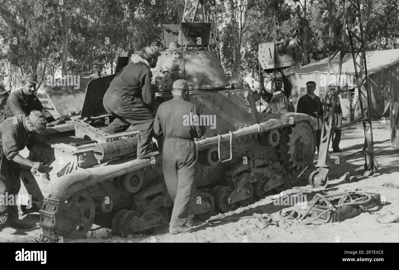 Assessing war damage hi-res stock photography and images - Alamy