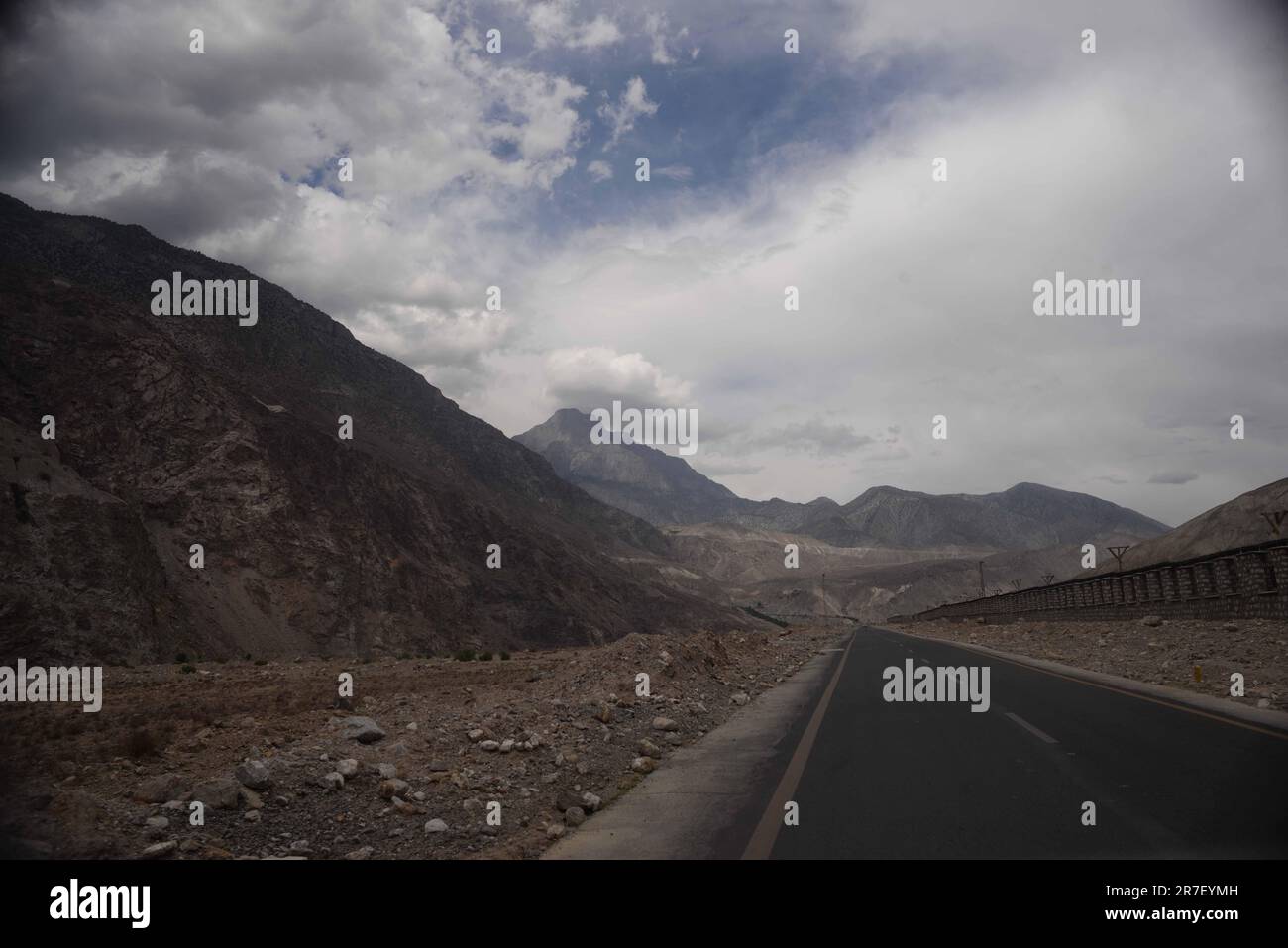 Skardu valley hi-res stock photography and images - Alamy