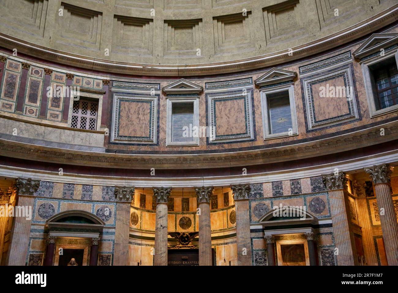 The interior of the Pantheon, in Rome, italy Stock Photo - Alamy