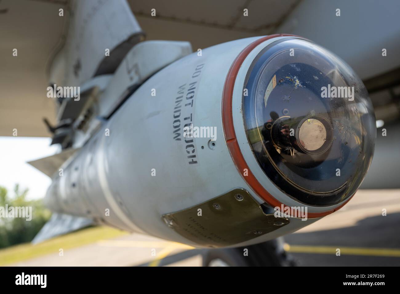 Graben, Germany. 15th June, 2023. A guided missile hangs under the wing ...