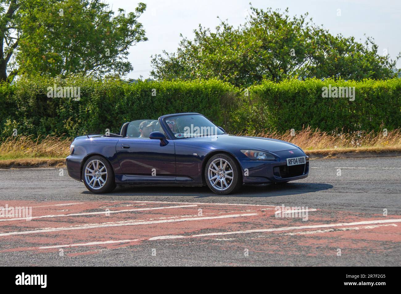 2004 Blue Honda S2000 Blue Car Roadster Petrol 1997 cc Stock Photo - Alamy