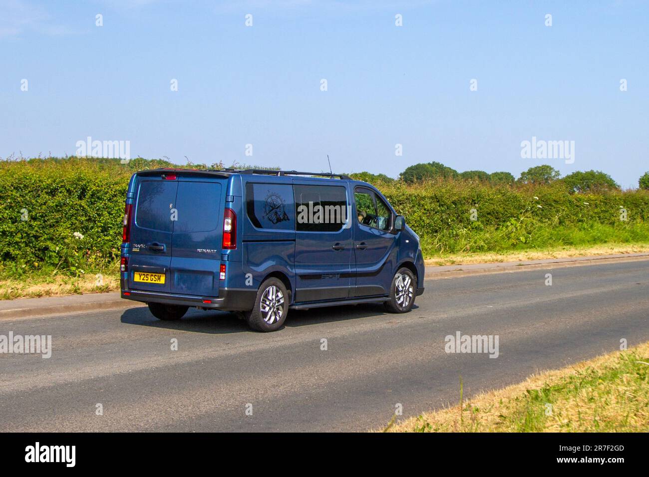 Crew transport vehicles hi-res stock photography and images - Alamy
