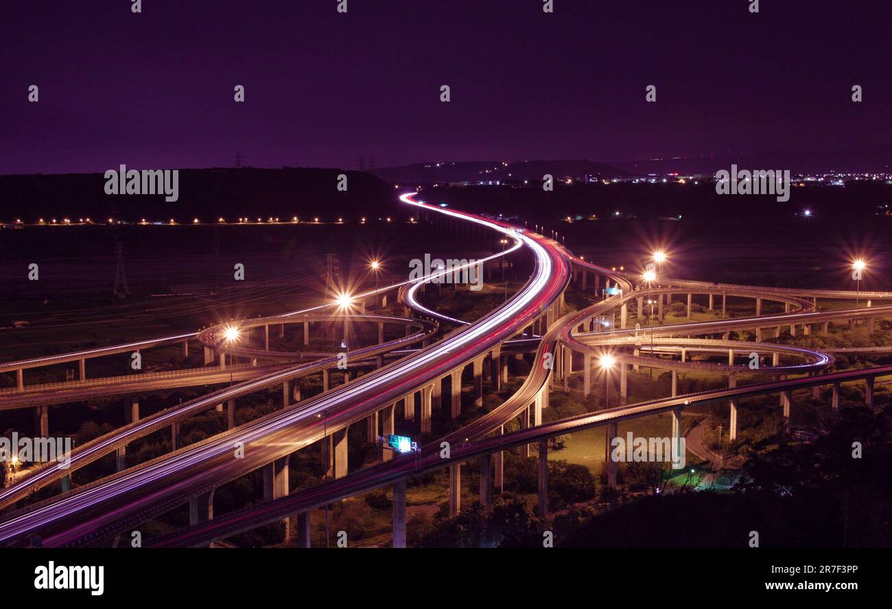 Long span bridges hi-res stock photography and images - Alamy