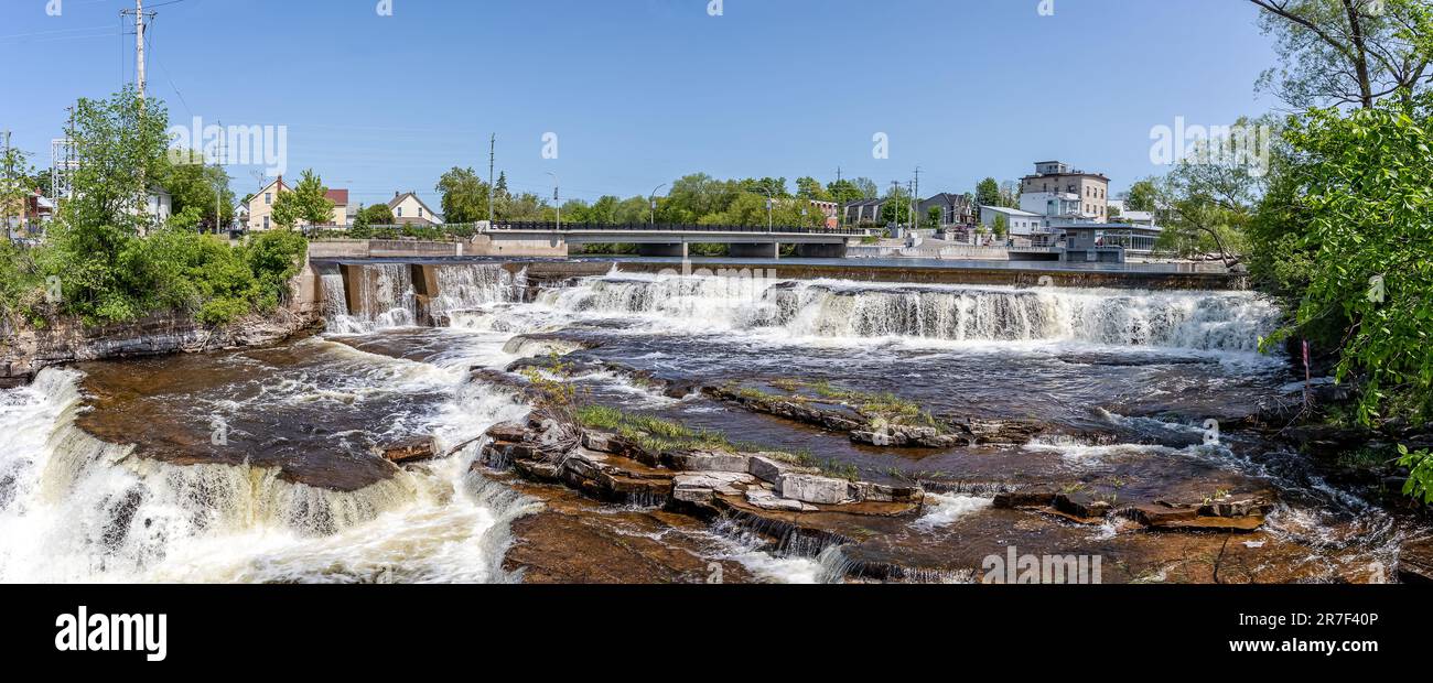 The centre water cascade hi-res stock photography and images - Alamy
