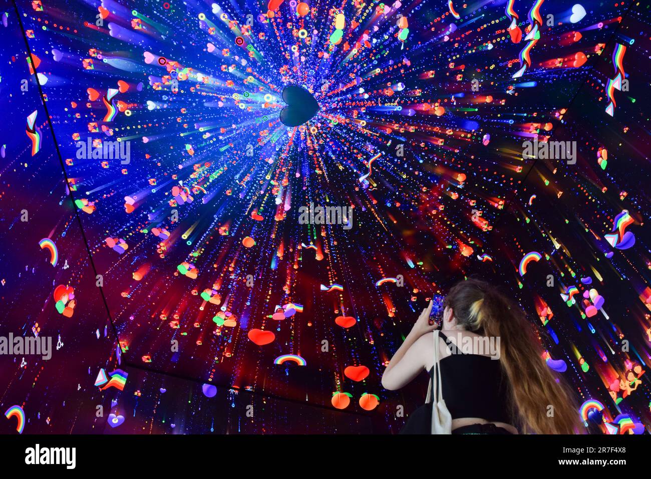 London, England, UK. 15th June, 2023. A visitor takes photos of the ...