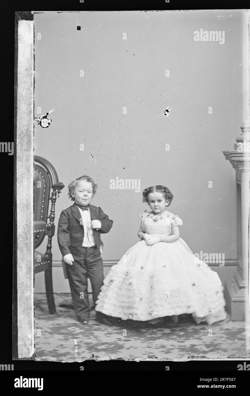 G.W.M. Nutt and Minnie Warren c. 1860-1870 Stock Photo - Alamy