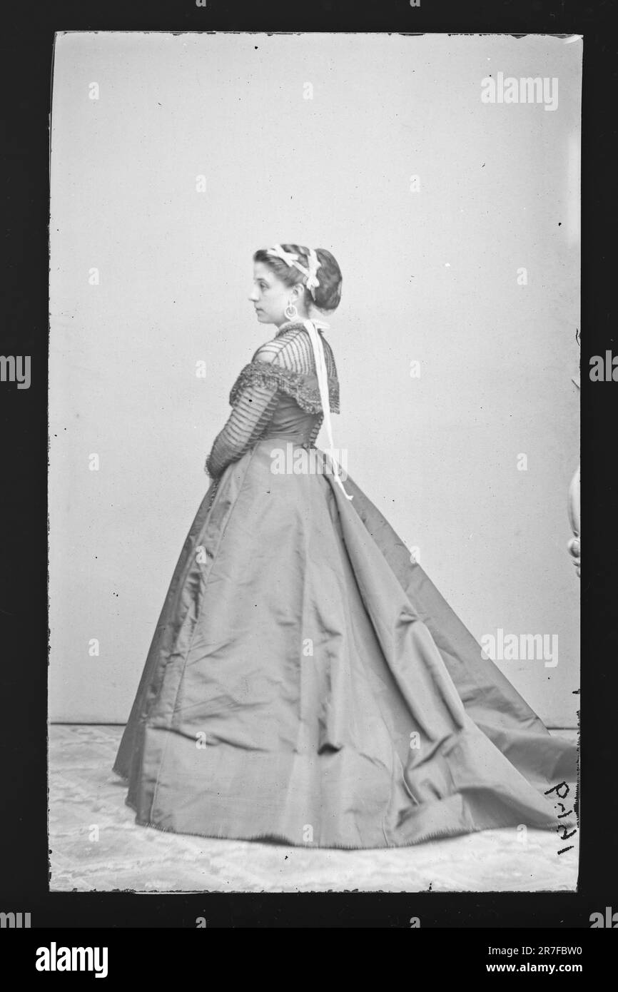 Anna lagrange hi-res stock photography and images - Alamy