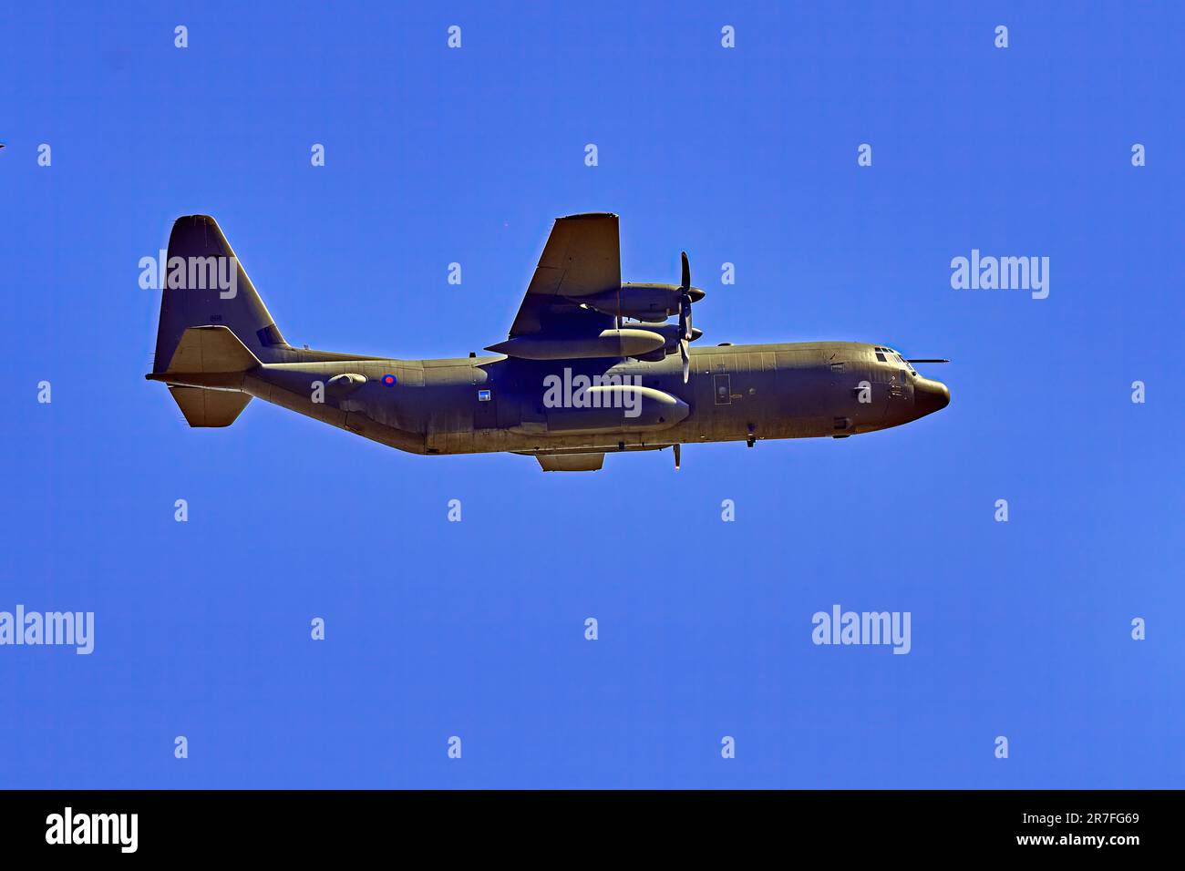 Raf hercules aircraft hi-res stock photography and images - Alamy