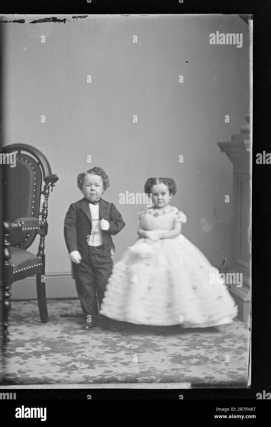G.W.M. Nutt and Minnie Warren c. 1860-1870 Stock Photo - Alamy