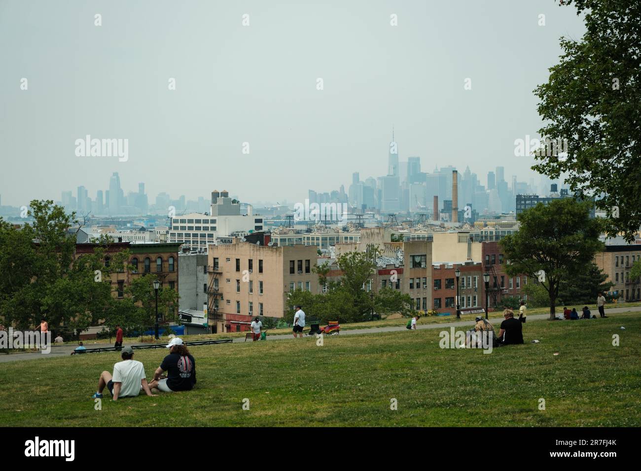 Hazy view from Sunset Park, Brooklyn, New York Stock Photo - Alamy