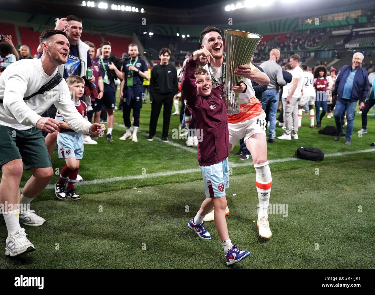 West Ham United's Declan Rice (right) celebrates with his brothers ...