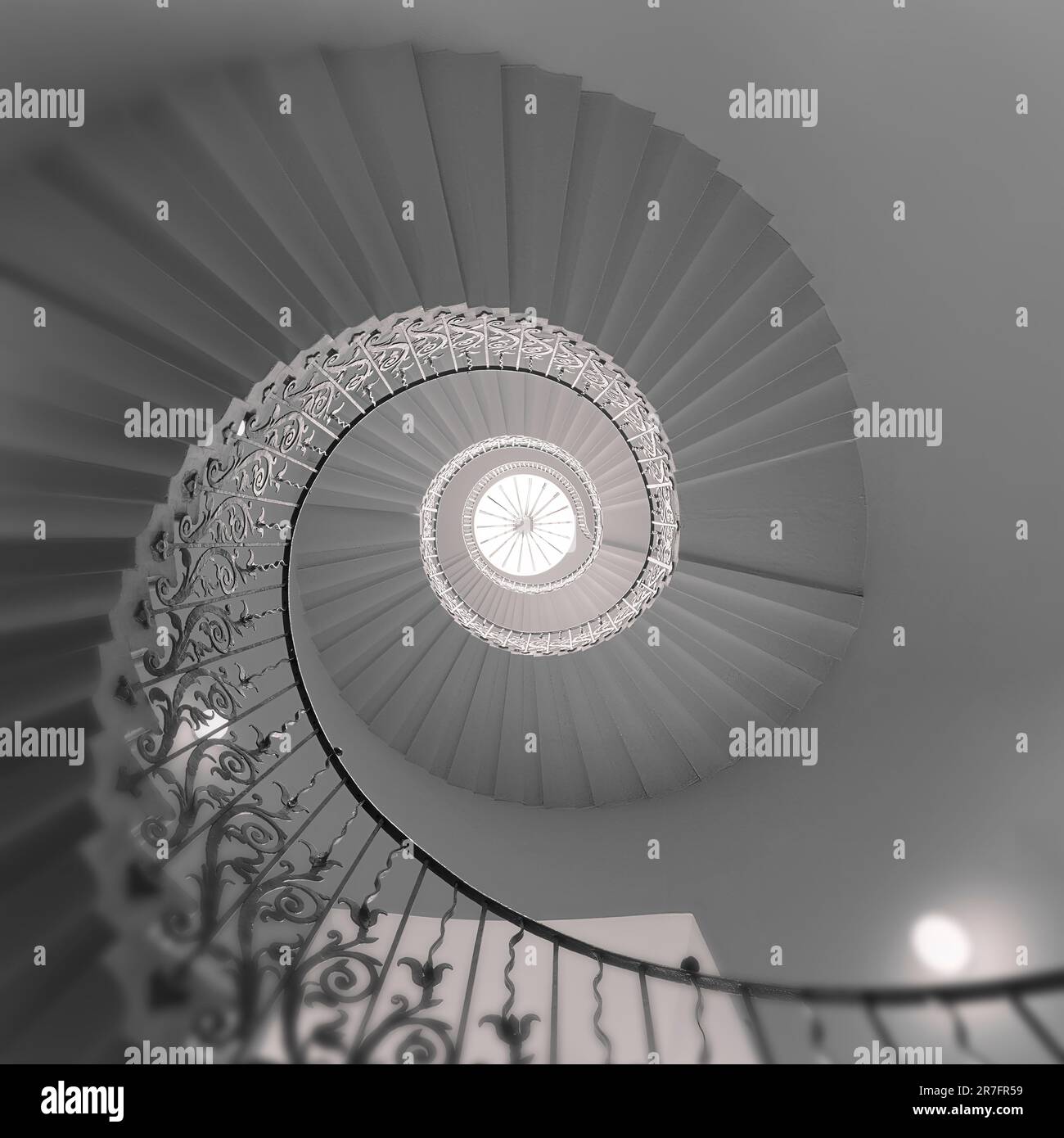 Intricate railing designs hi-res stock photography and images - Alamy