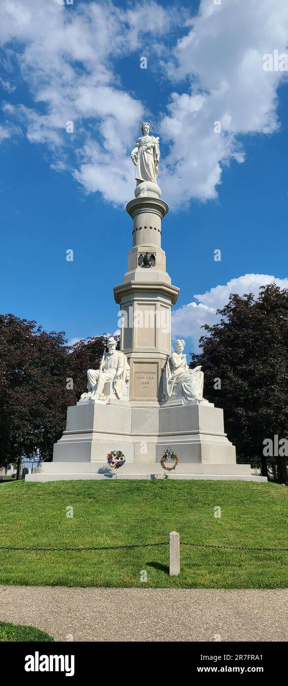 The Soldiers' National Monument in Gettysburg surrounded by trees Stock ...