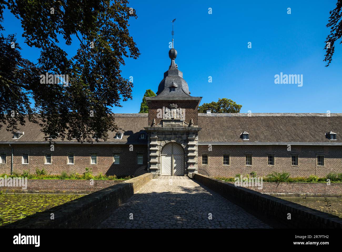 Schloss heltorf hi-res stock photography and images - Alamy