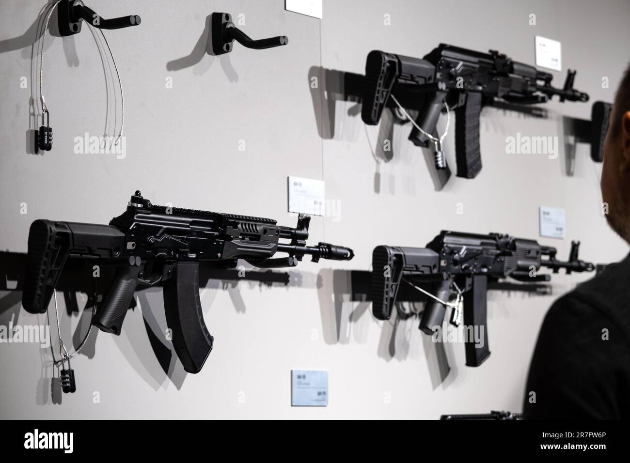 Firearm showcase hi-res stock photography and images - Alamy