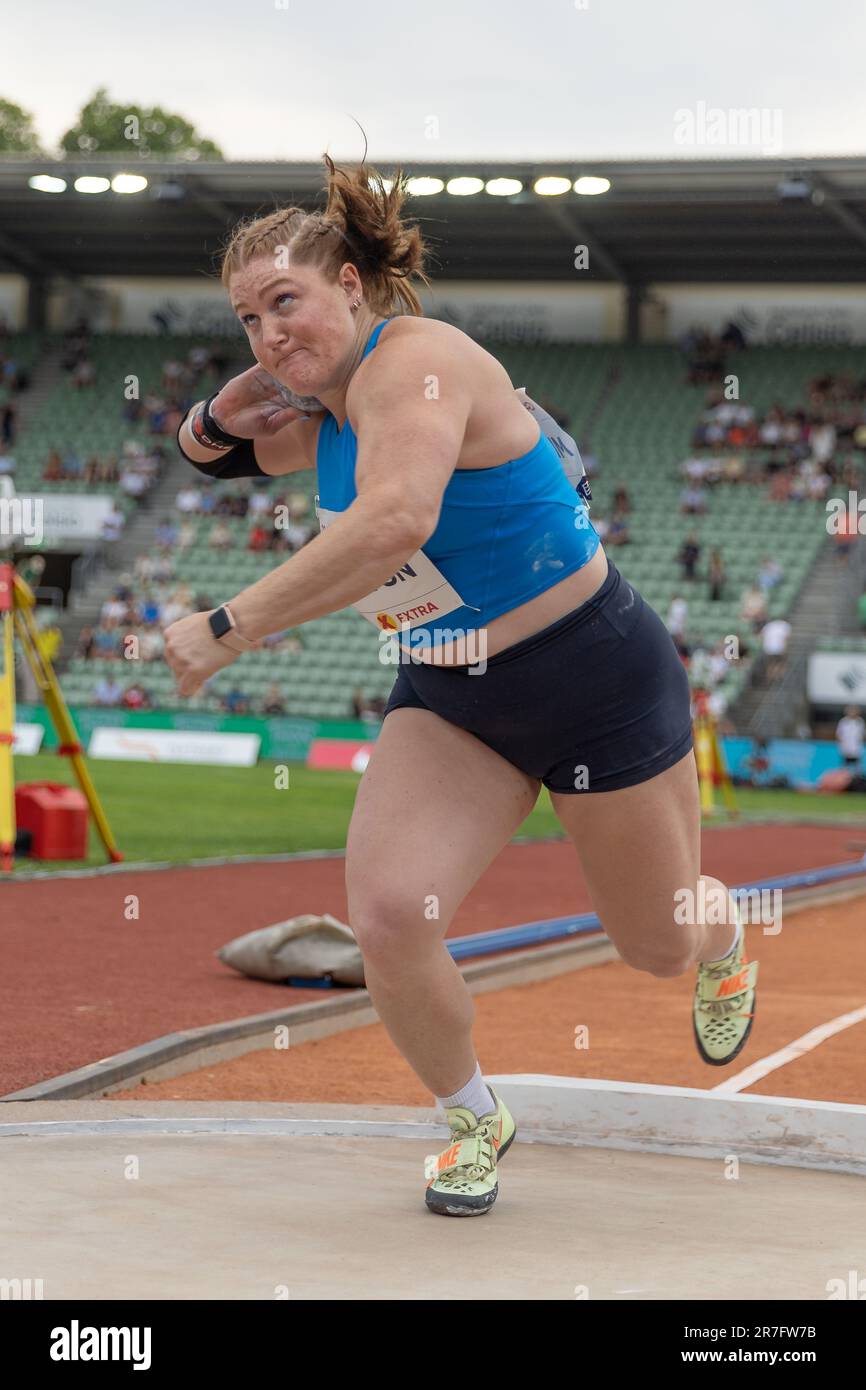 Sarah diamond hi-res stock photography and images - Alamy