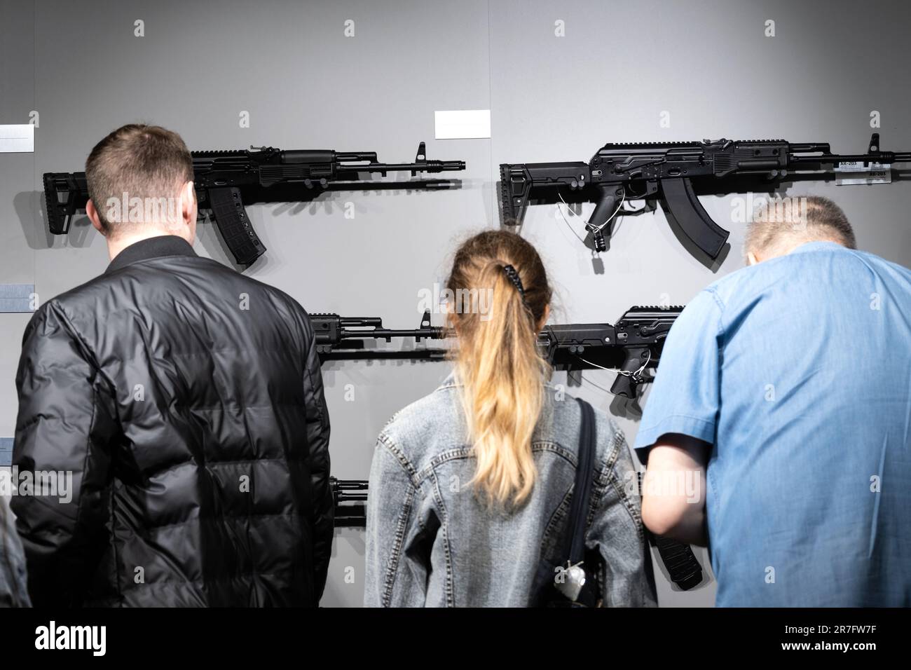 Firearm showcase hi-res stock photography and images - Alamy