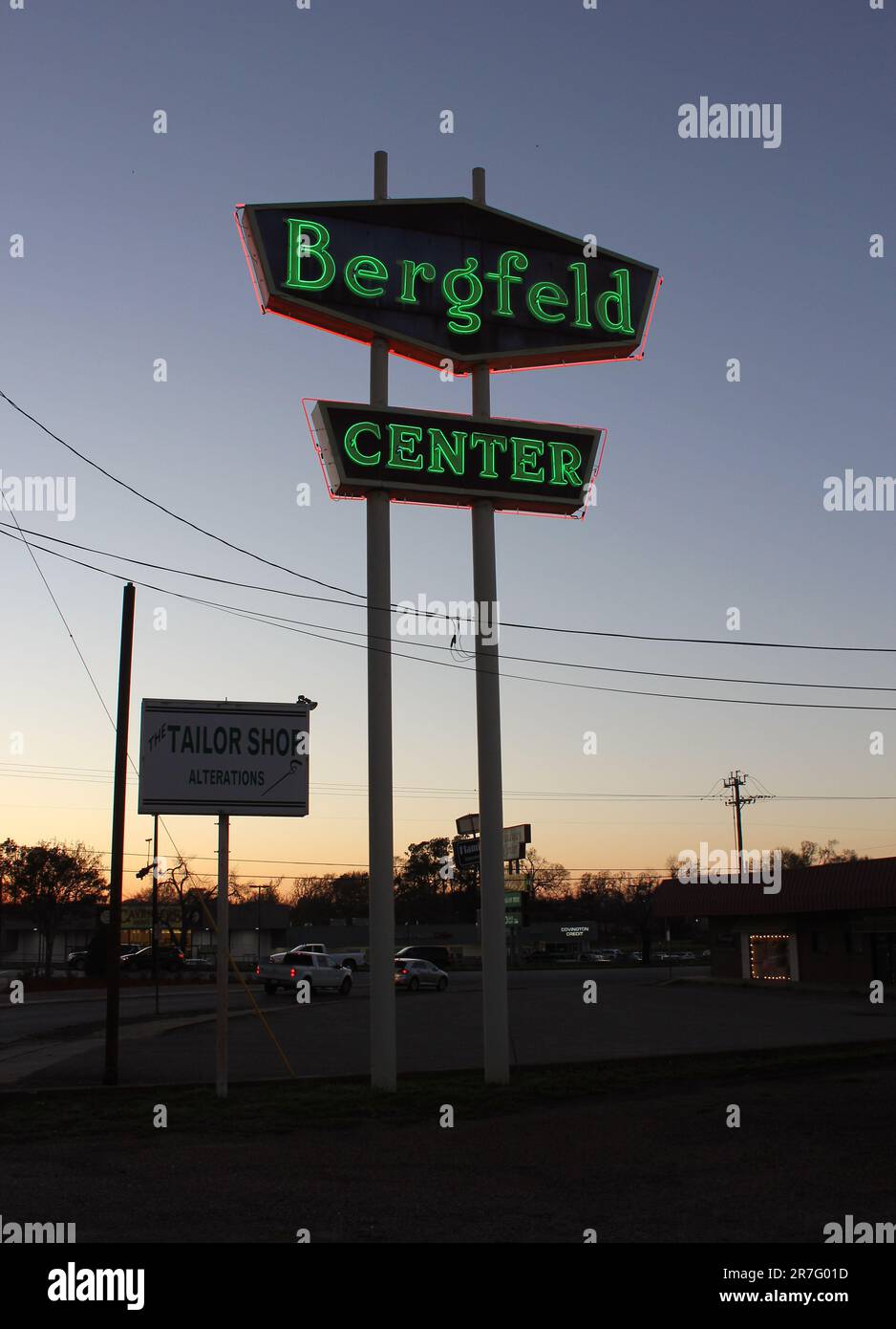Tyler, TX - March 3, 2023: Historic Downtown Tyler TX with vintage neon ...