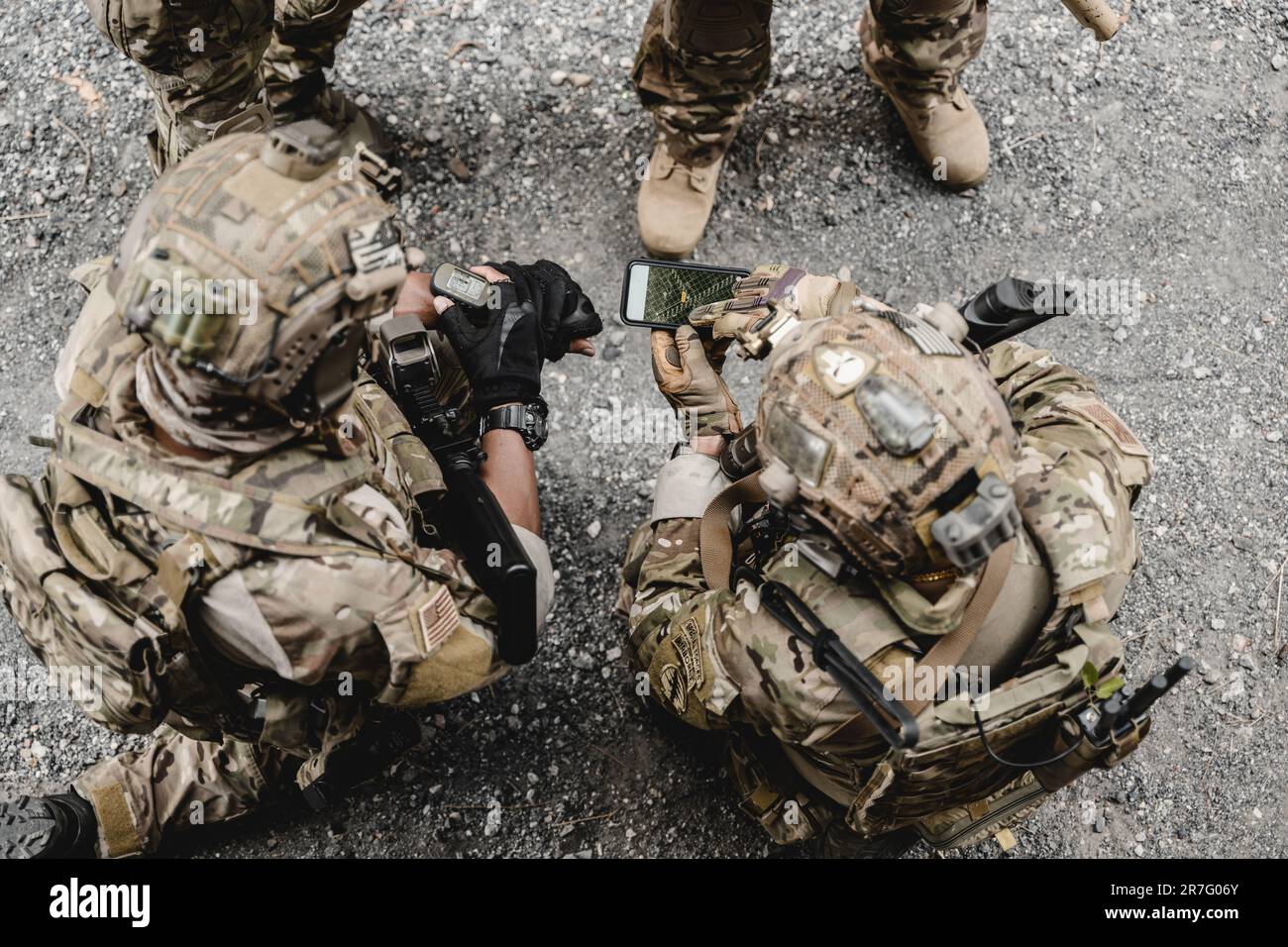 Smart teamwork of soldiers running forward and attacking enemy Stock ...