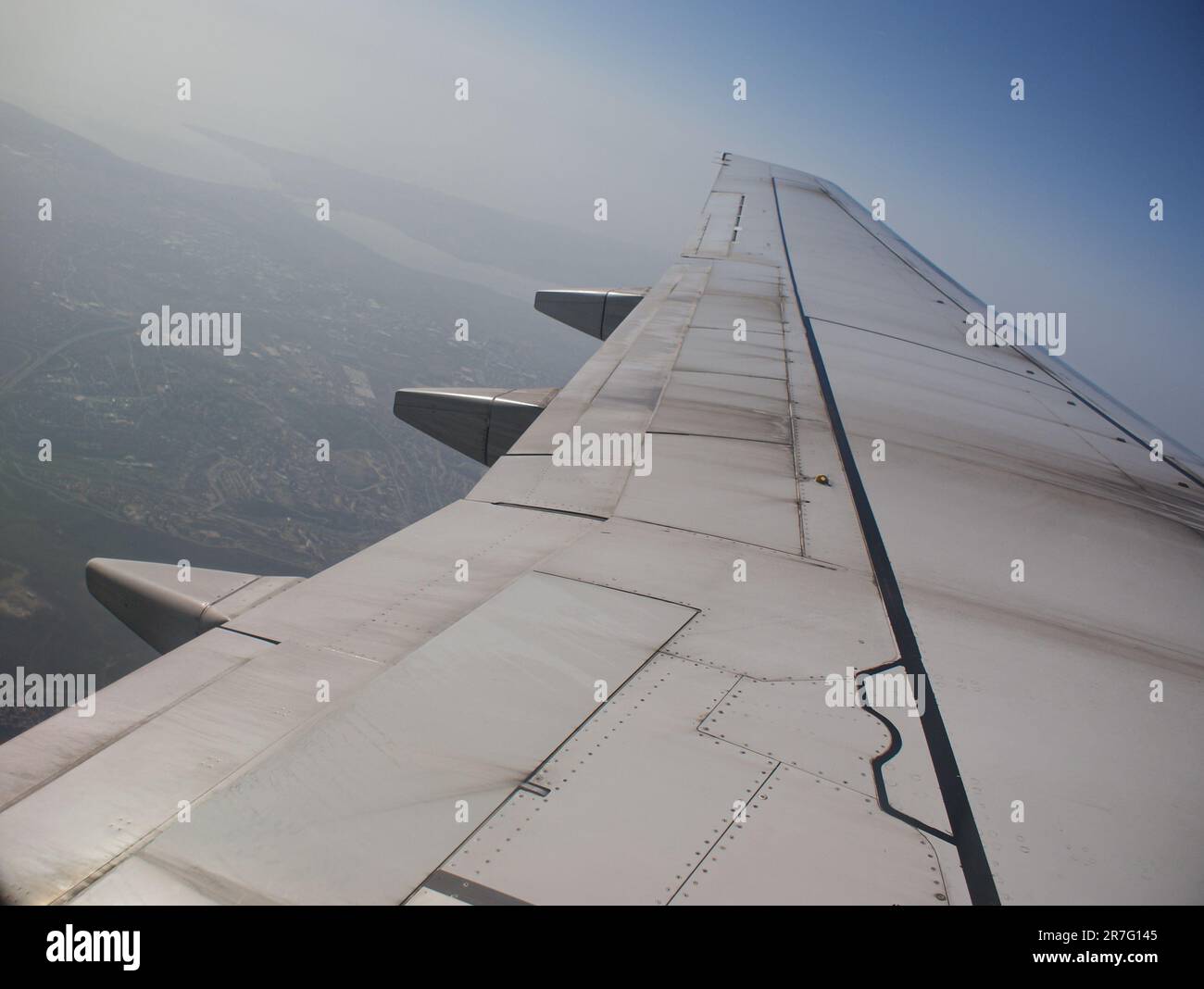 Wing of a airplane hi-res stock photography and images - Alamy