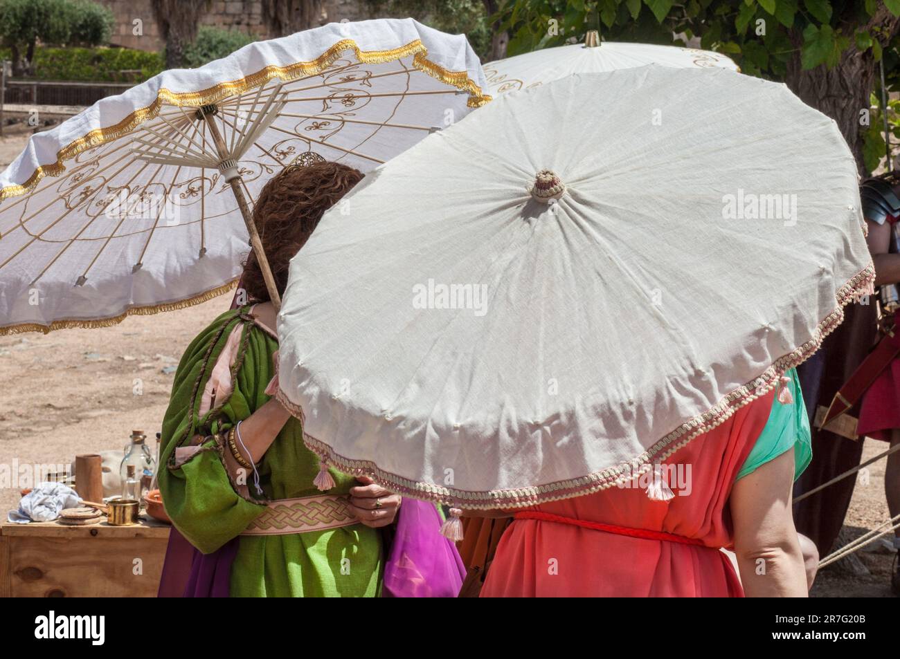 Ancient rome clothing hi-res stock photography and images - Alamy