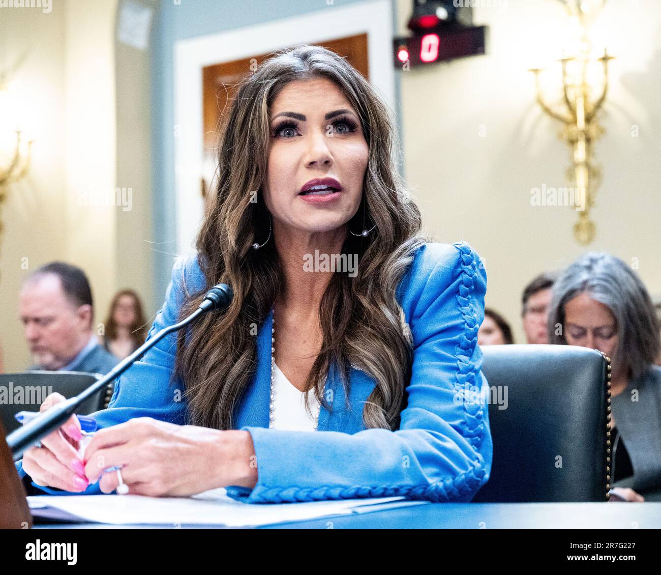 South dakota governor kristi noem hi-res stock photography and images ...